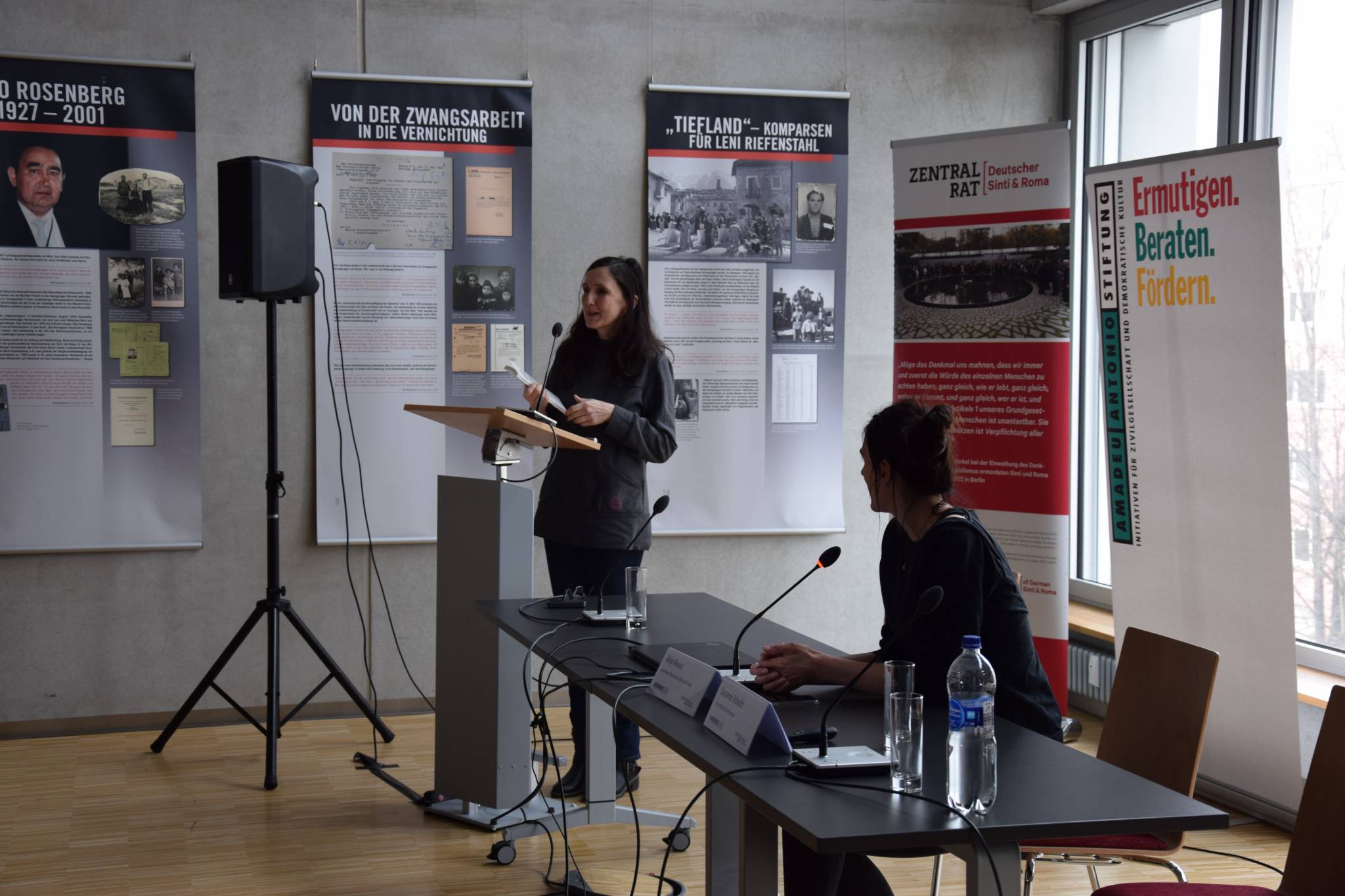 Polizeiliche DNA-Erfassung: Drohende Verschärfung! | Zentralrat ...